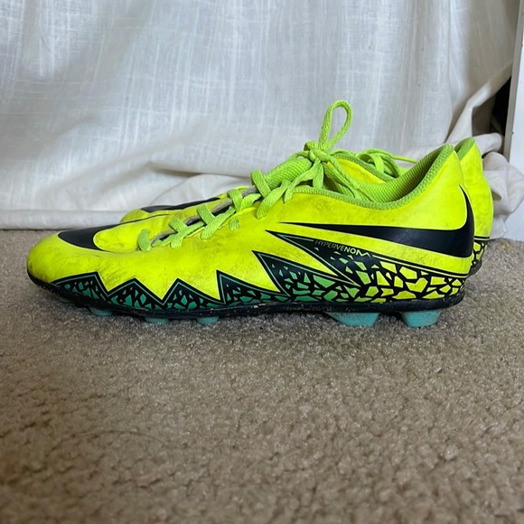 Nike | Shoes | Neon Soccer Cleats | Poshmark